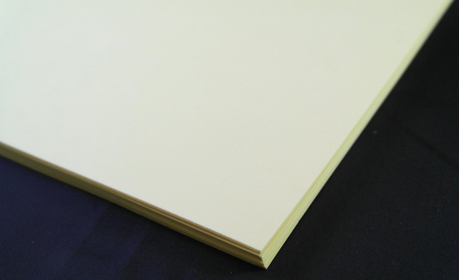Ivory / Cream Thin Card 160 GSM A4 100 Sheet Pack